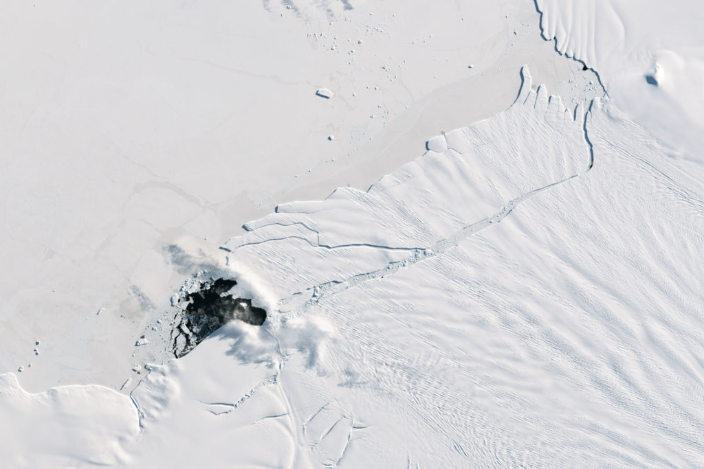 Scientists Explain Why Polynya Holes Form In The Ice Over The Weddell ...